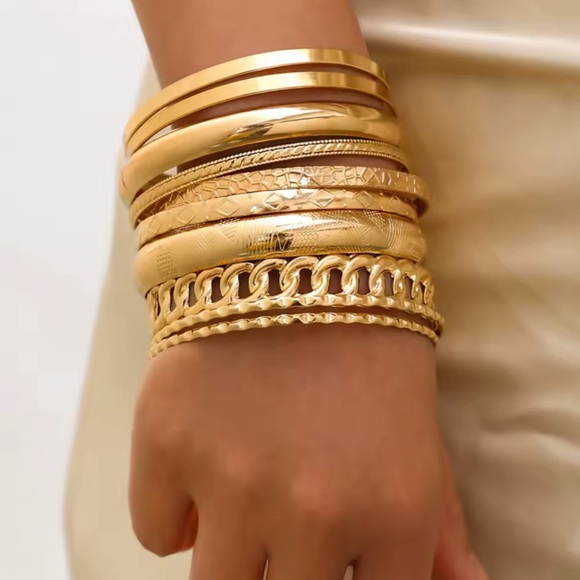 Jewelry | Gold Tone Bangle Bracelet Set Mixed Textures Styles | Poshmark
